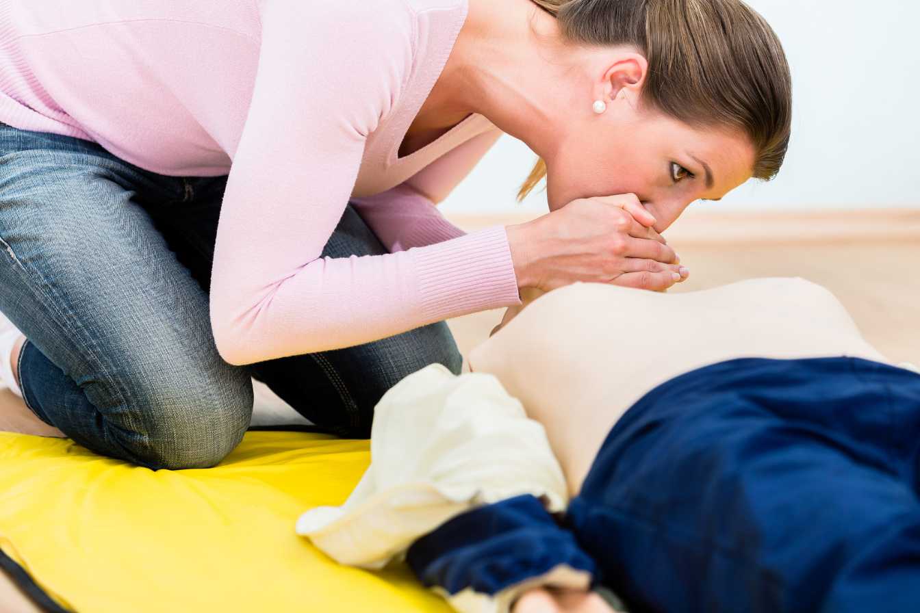 Savez-vous comment faire le bouche-à-bouche ? 123 Secours