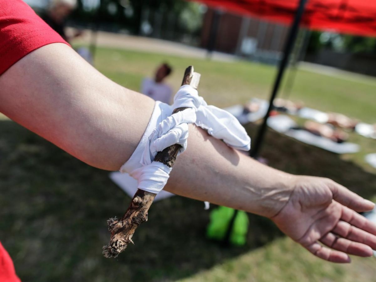 Comment réagir en cas de saignement abondant : techniques et ...